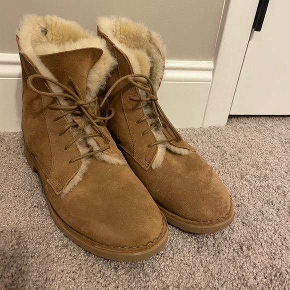 UGG | Shoes | Ugg Quincy Boot | Poshmark
